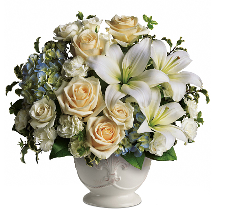 Teleflora's Beautiful Dreams Bouquet (T209-1A) · Teleflora Sympathy ...